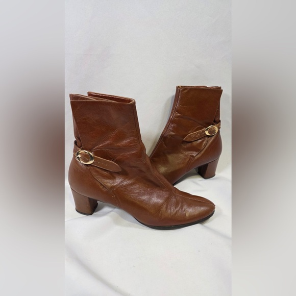Johansen | Shoes | Johansen Vintage Brown Heeled Leather Womens Boots ...